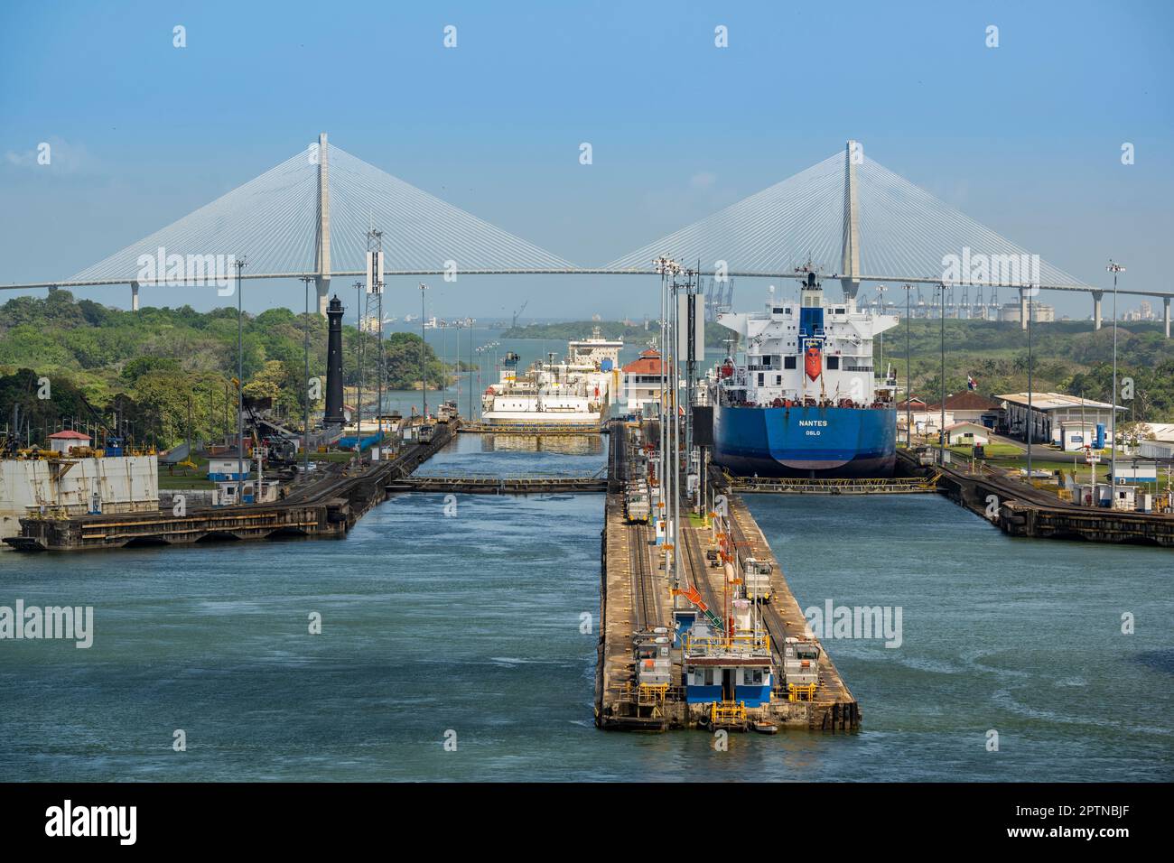 Shipping, moving through the Gatun Locks on the Atlantic side of the ...