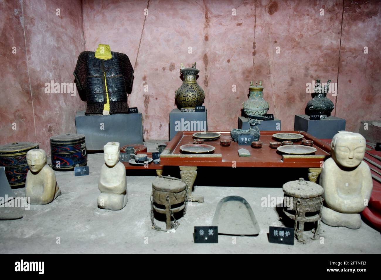 Mancheng han tomb hi-res stock photography and images - Alamy