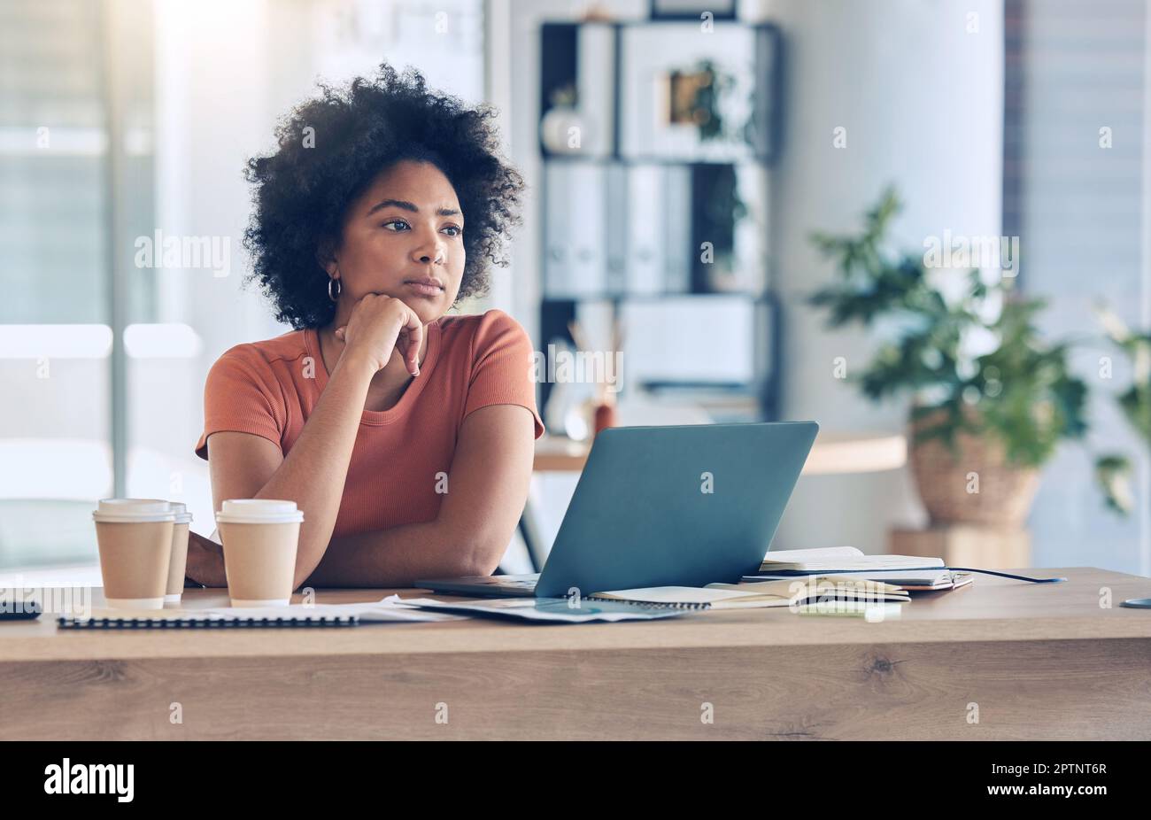 Thinking laptop hi-res stock photography and images - Alamy