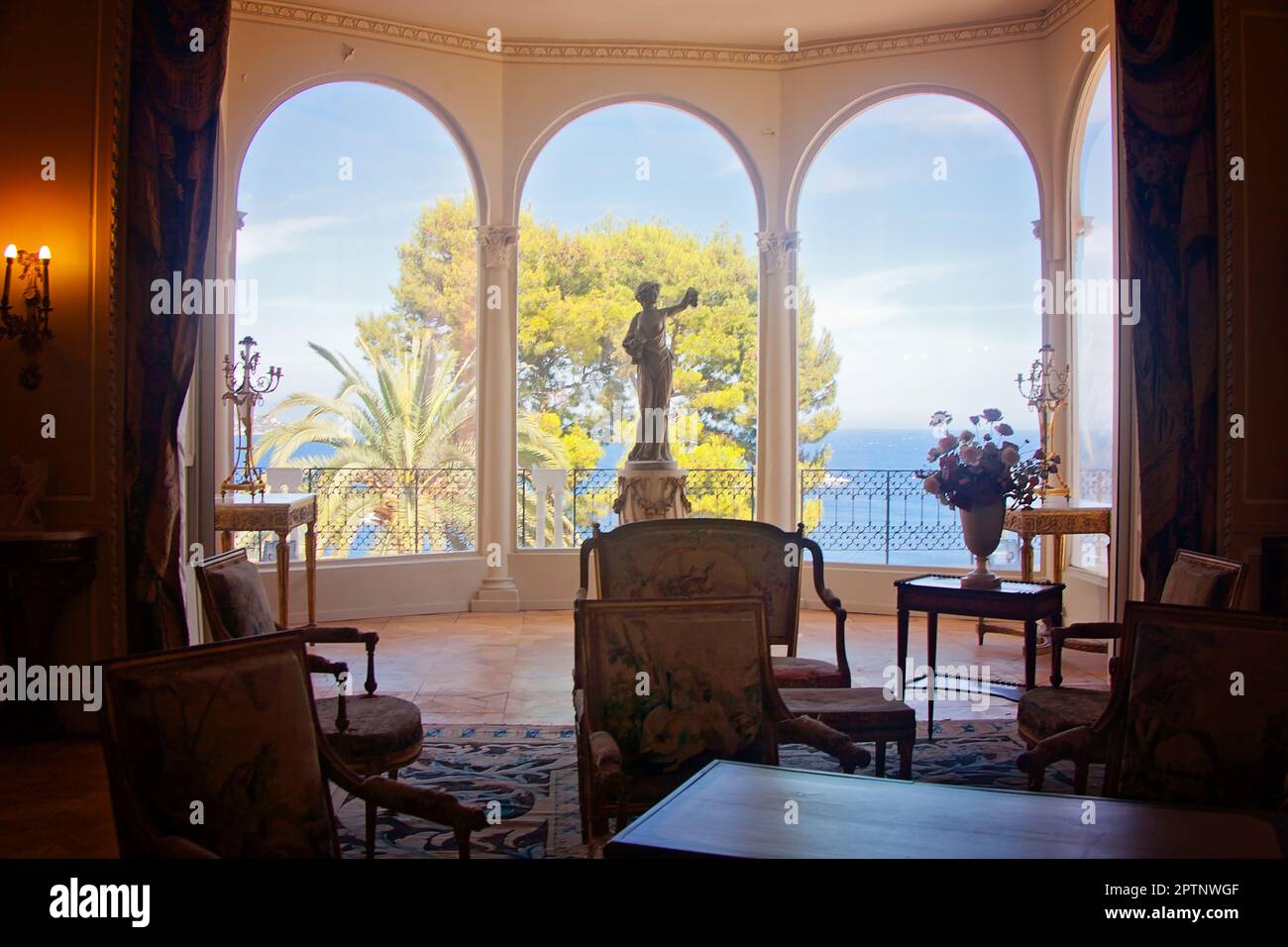 Interior of Villa Jardins Ephrussi de Rothschild, French Riviera ...