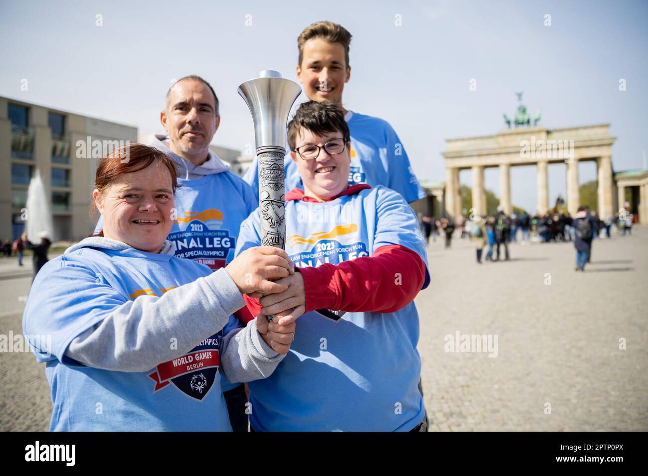Berlin, Germany. 28th Apr, 2023. Nicole Pietschmann (front l-r ...