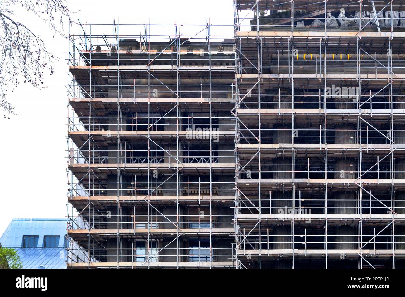 Heritage scaffolding hi-res stock photography and images - Alamy