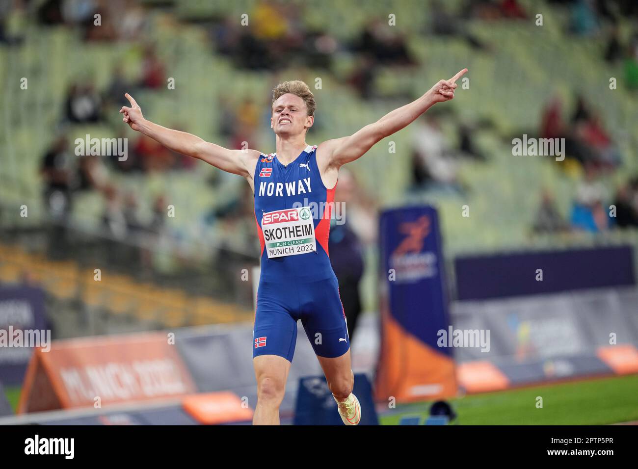 Sander Skotheim participating in the 400 meters of the Decathlon of the ...