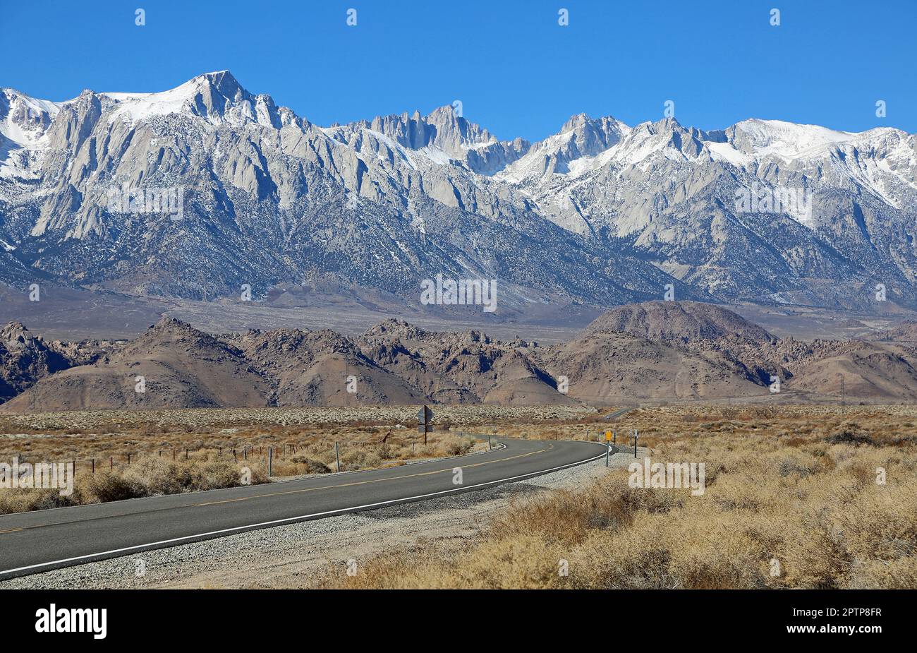 Sierra nevada range road hi-res stock photography and images - Alamy