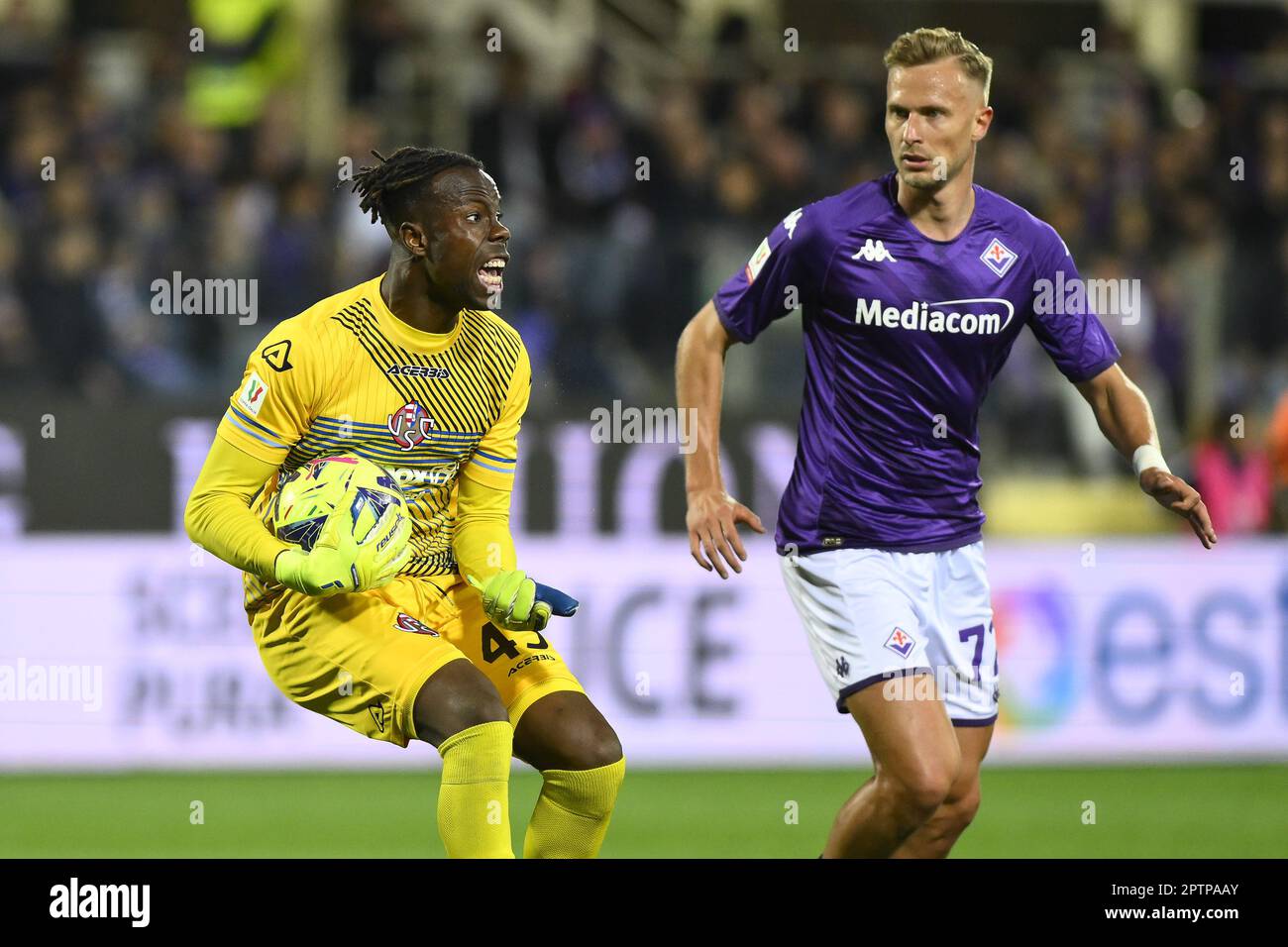 Mouhamadou Fallou Sarr of U.S. Cremonese during the Coppa Italia Semi ...