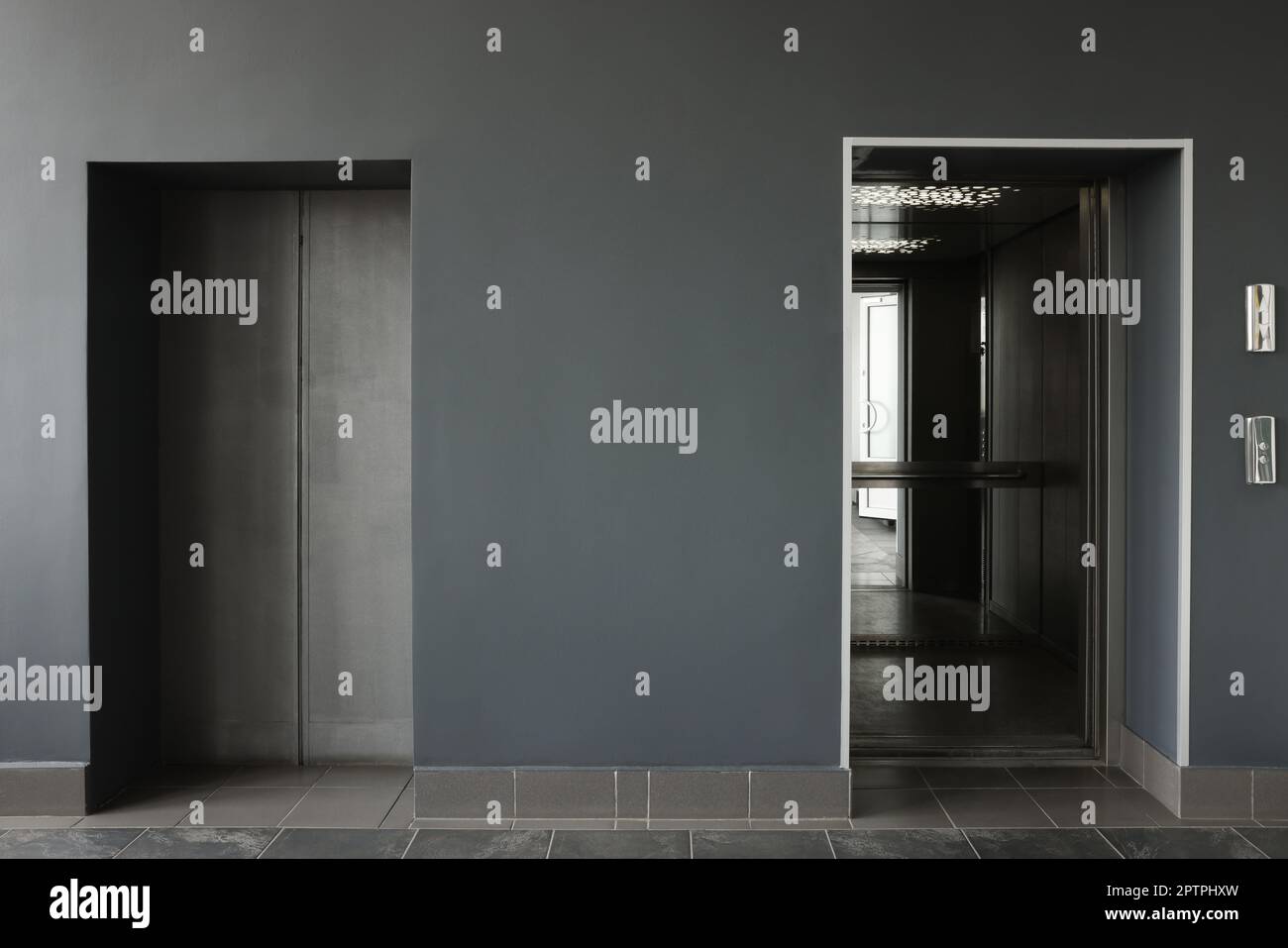 Stylish elevator with open and close doors Stock Photo - Alamy