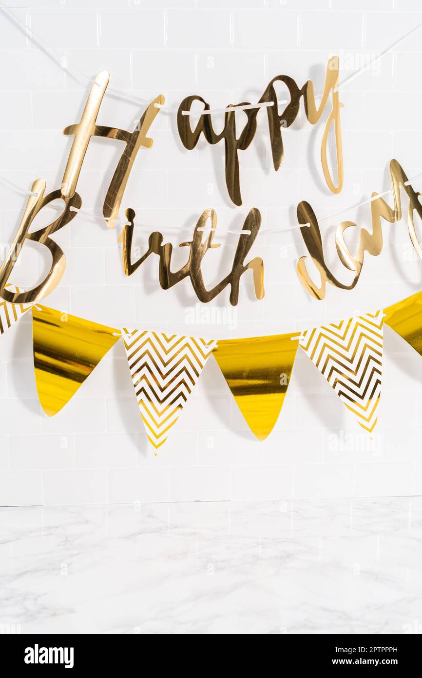 Happy Birthday sign Stock Photo - Alamy