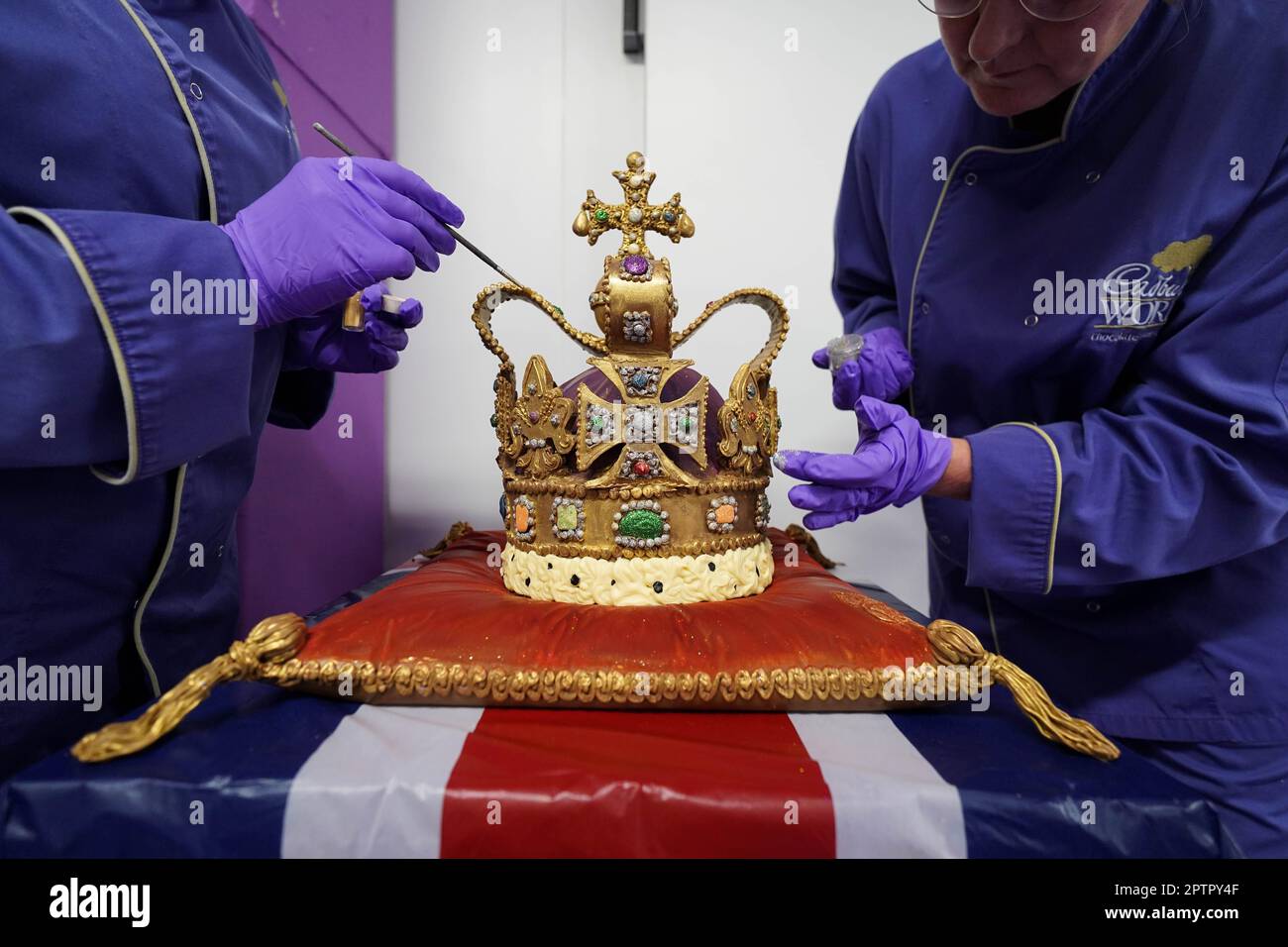 Cadbury World chocolatiers Dawn Jenks and Donna Oluban add the ...