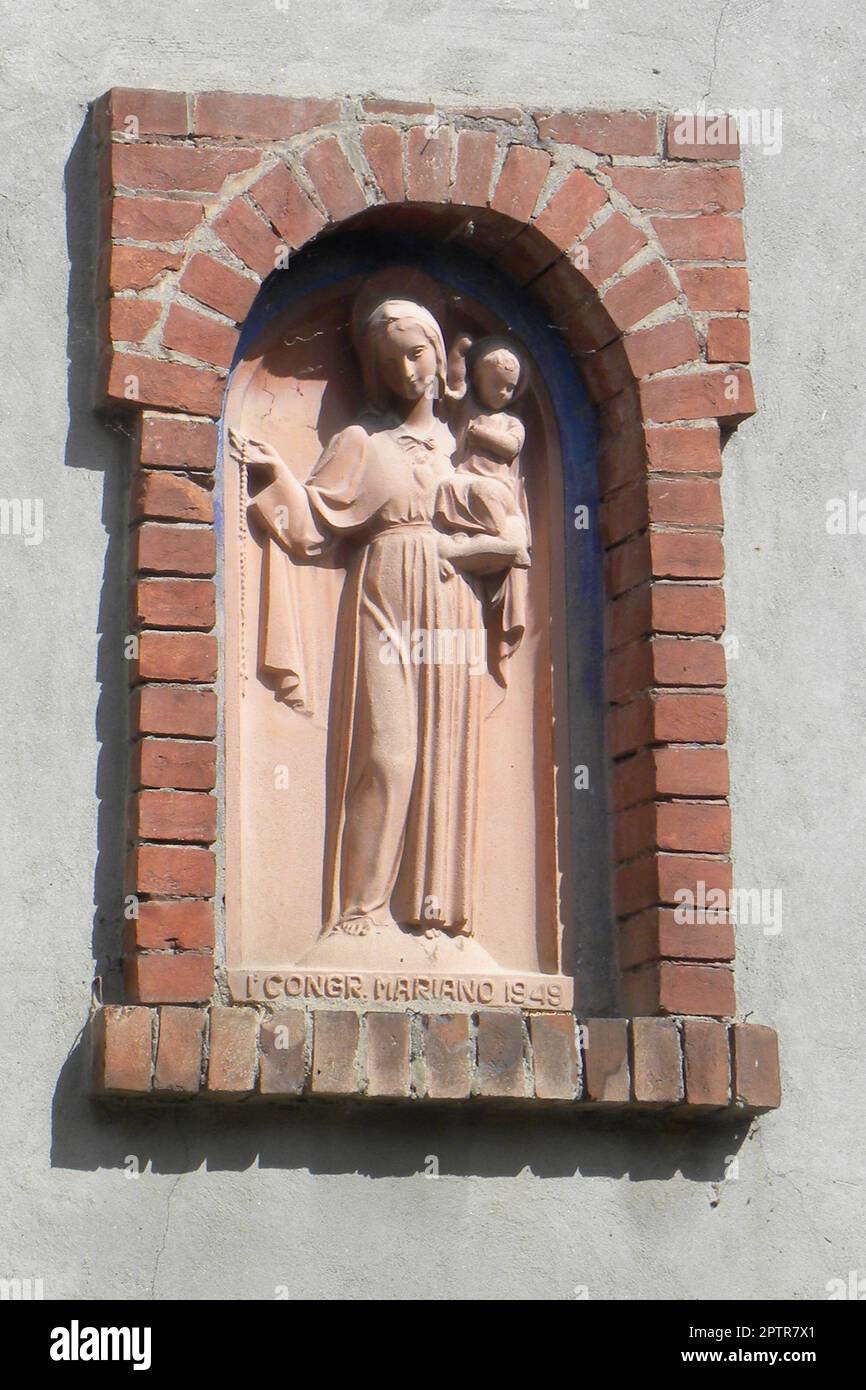 Chiese in campagna hi-res stock photography and images - Alamy