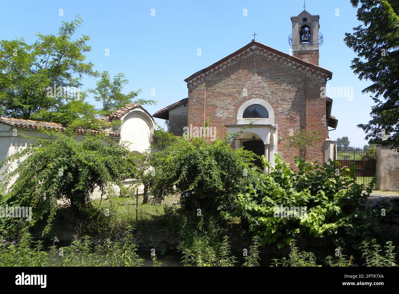 Chiese in campagna hi-res stock photography and images - Alamy
