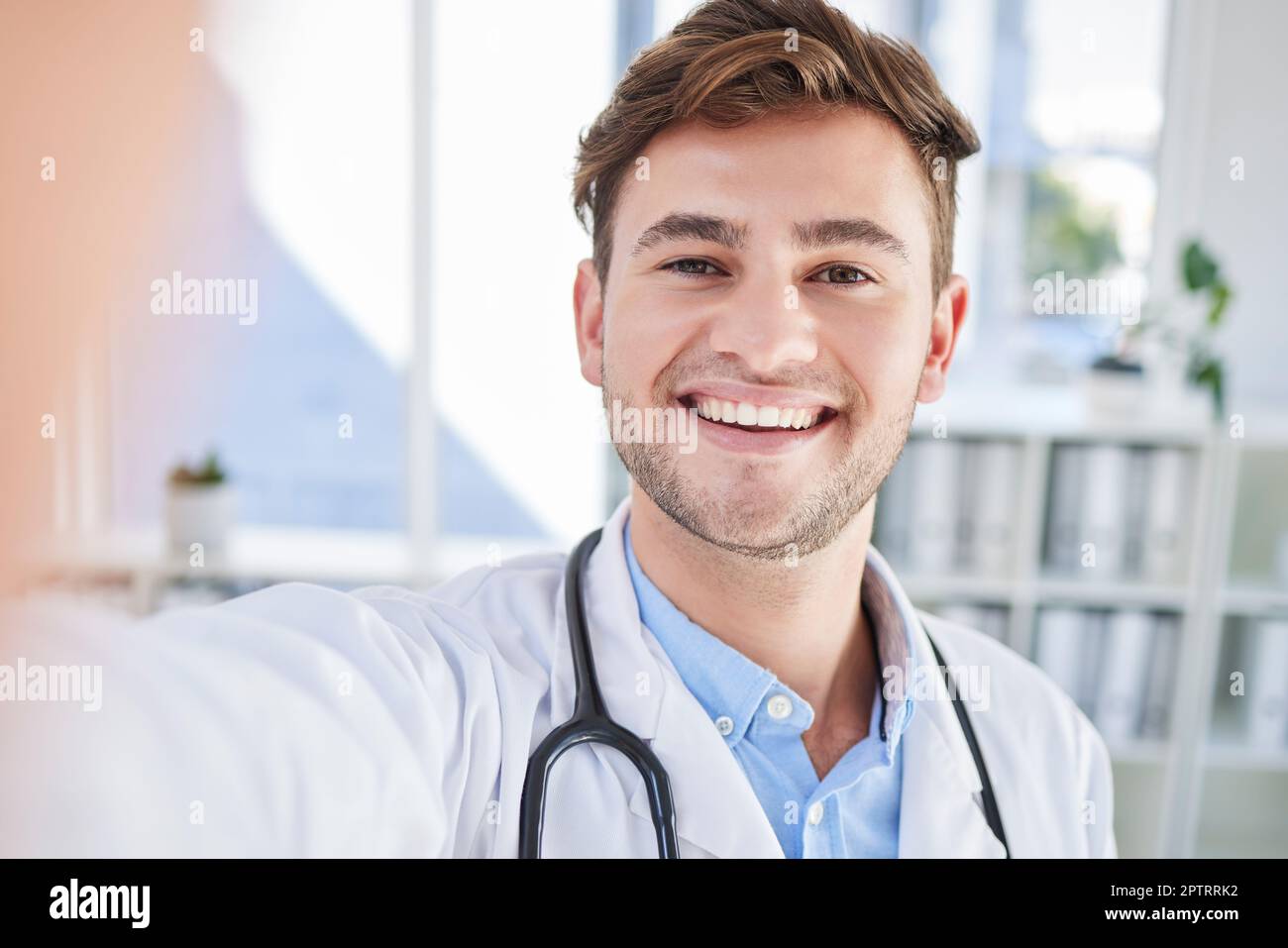Selfie pictures in uniform hi-res stock photography and images - Alamy