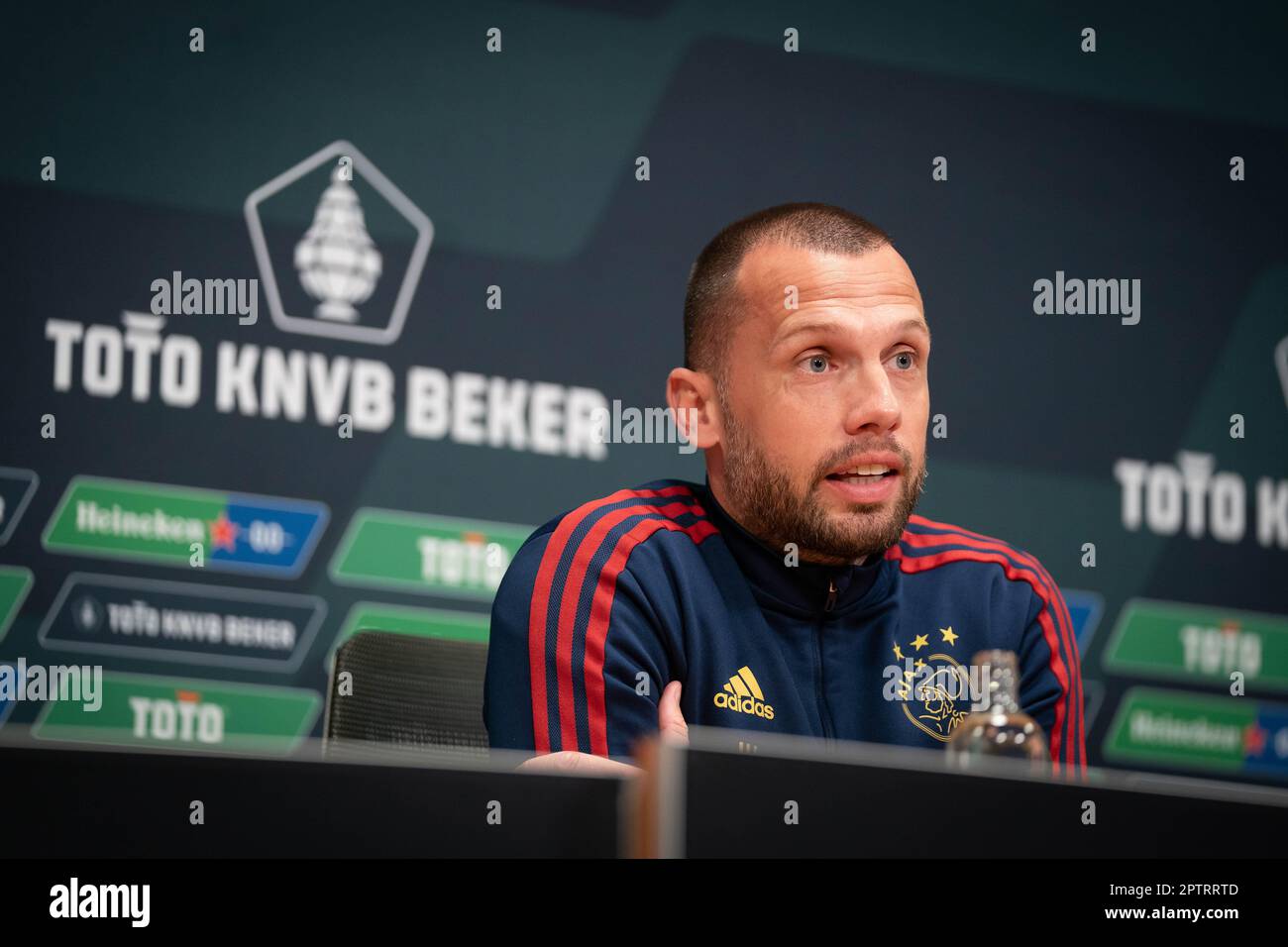 AMSTERDAM - 28/04/2023, AMSTERDAM - Ajax coach John Heitinga during the ...