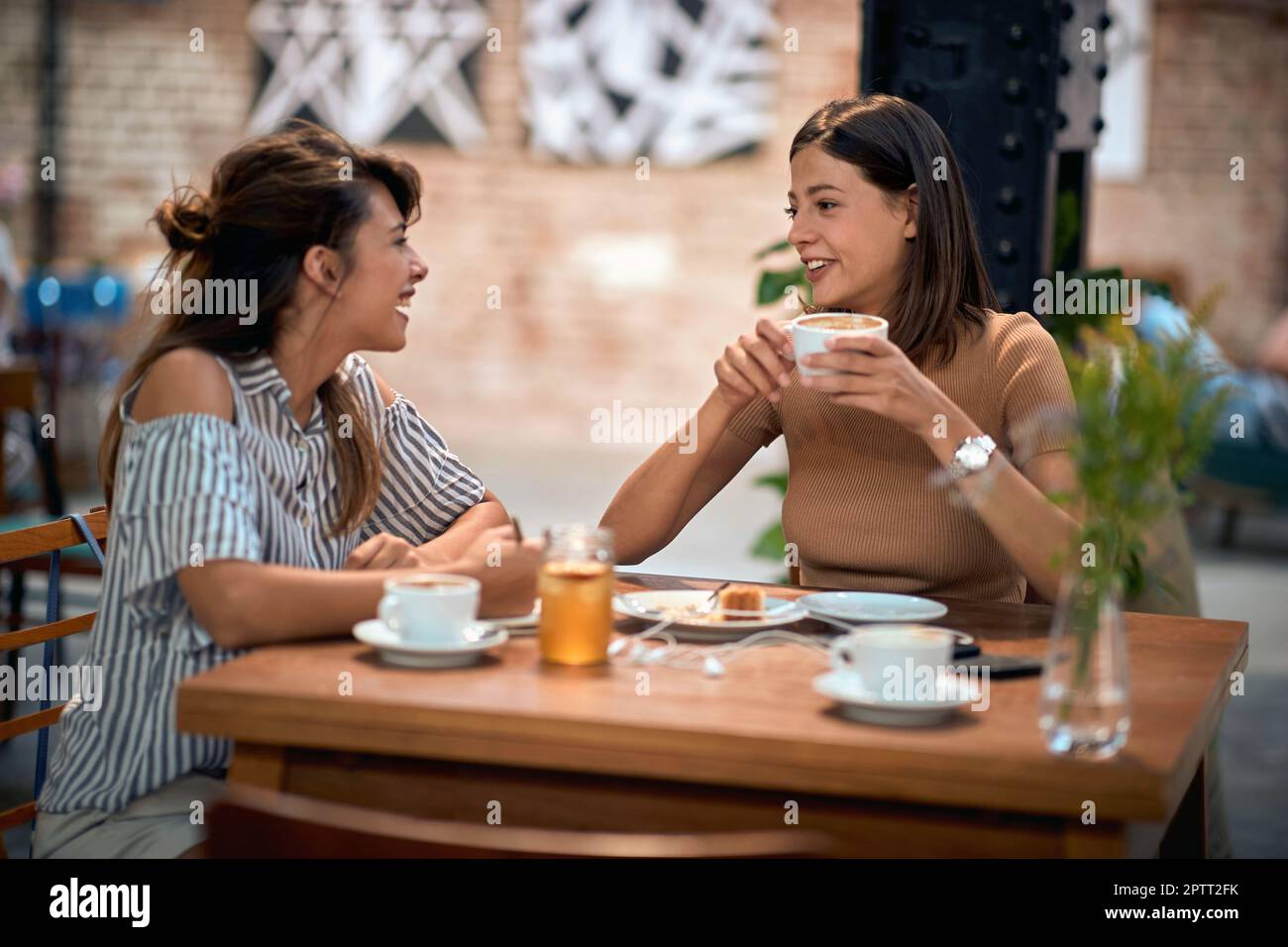 Women in cafe having coffee hi-res stock photography and images - Alamy