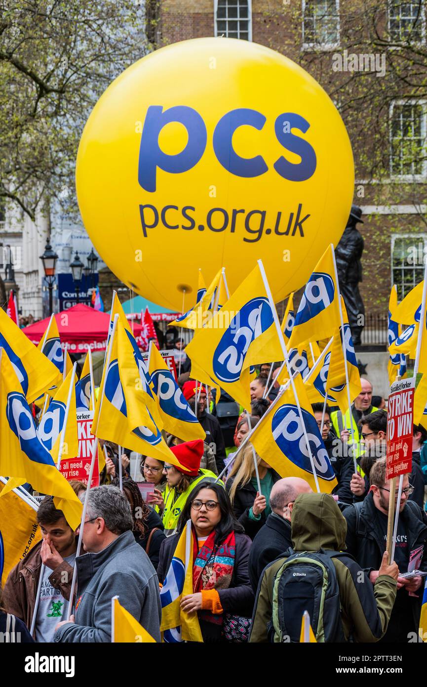 London, UK. 28th Apr, 2023. A PCS Union rally in Whitehall (opposite ...