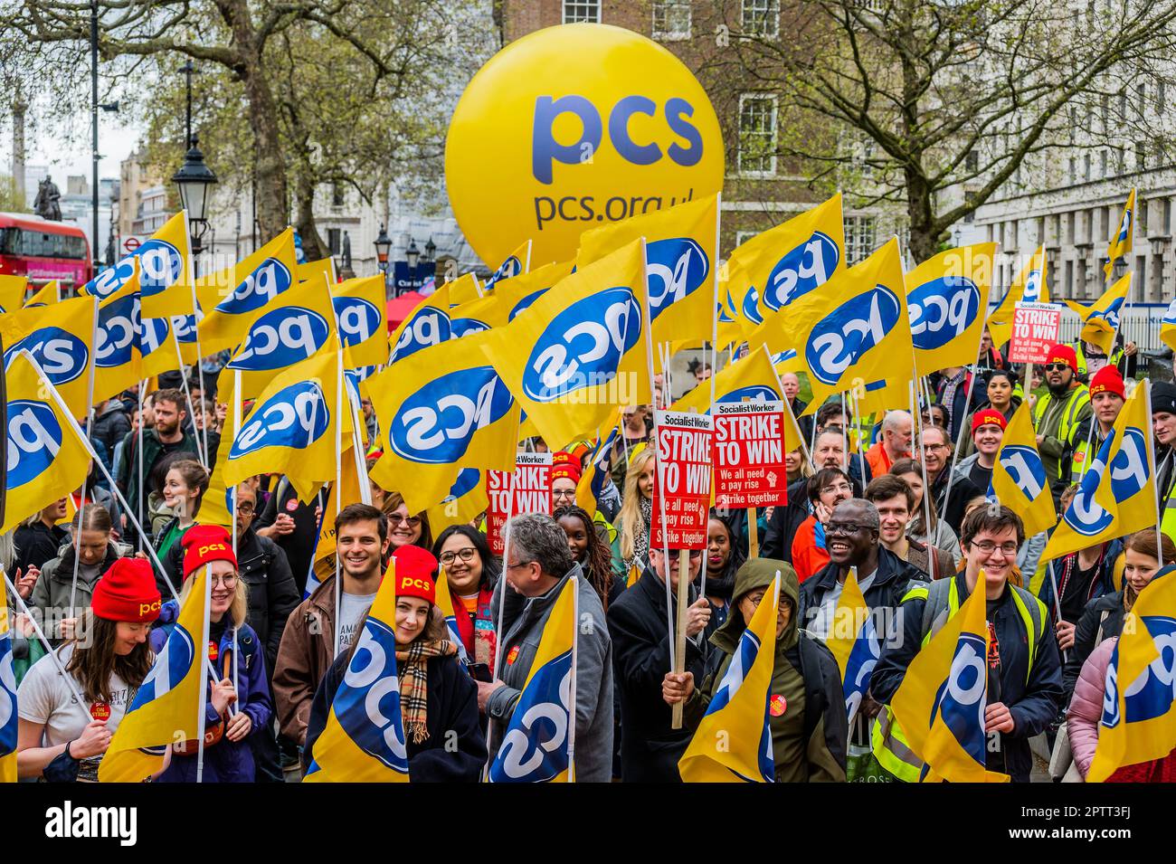 London, UK. 28th Apr, 2023. A PCS Union rally in Whitehall (opposite ...