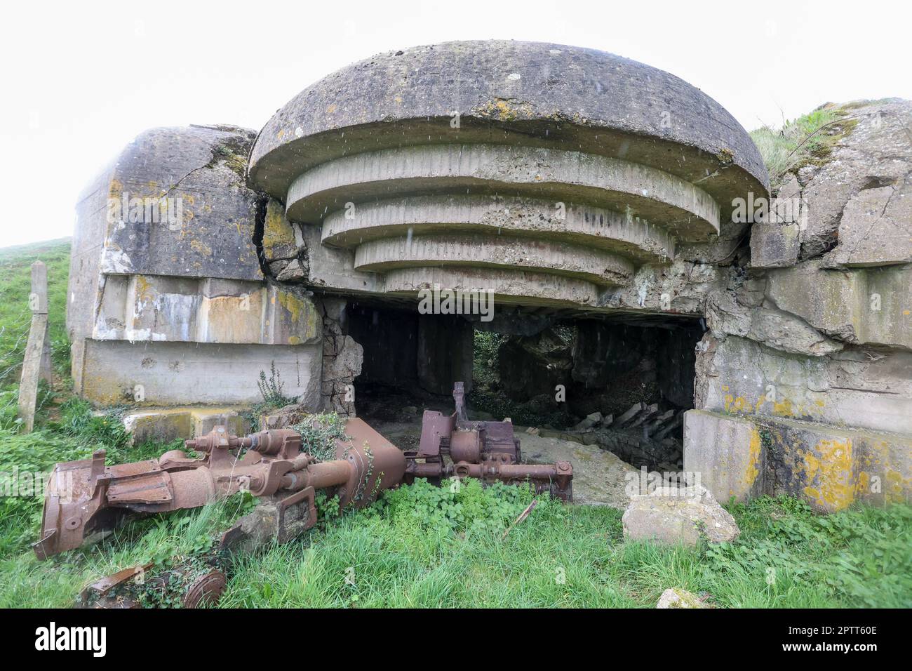German,gun,gun emplacement,bunker,cannon,Atlantic Wall,defence,defences ...