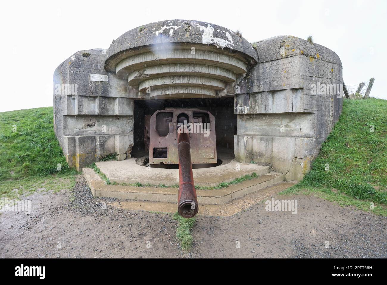 German,gun,gun emplacement,bunker,cannon,Atlantic Wall,defence,defences ...