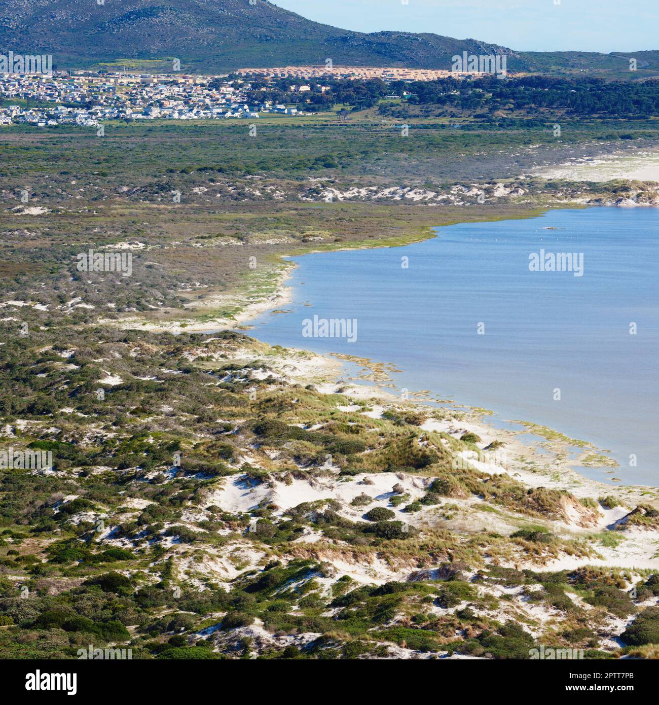 Meeting of land and sea hi-res stock photography and images - Alamy