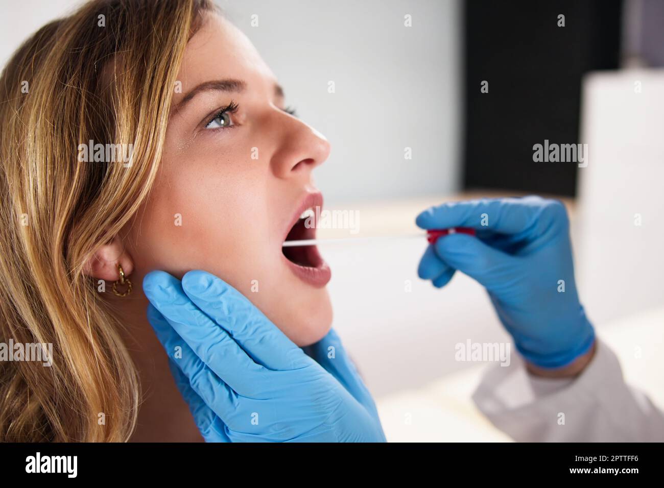 Mouth Swab DNA Test For Disease. Saliva Check Stock Photo - Alamy