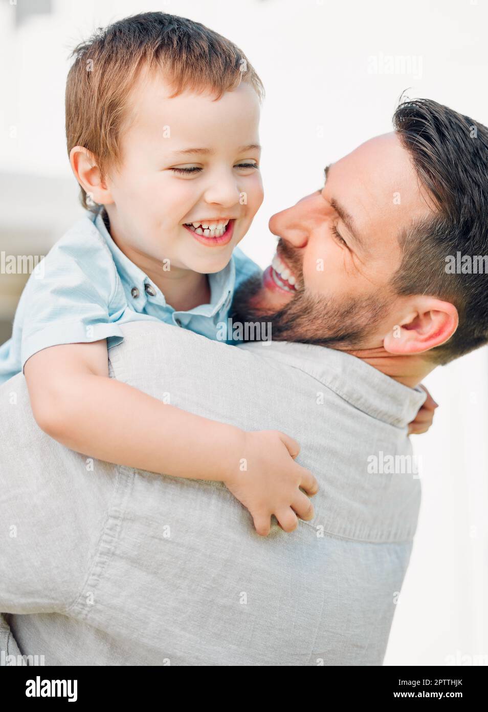 Parent loving hi-res stock photography and images - Alamy
