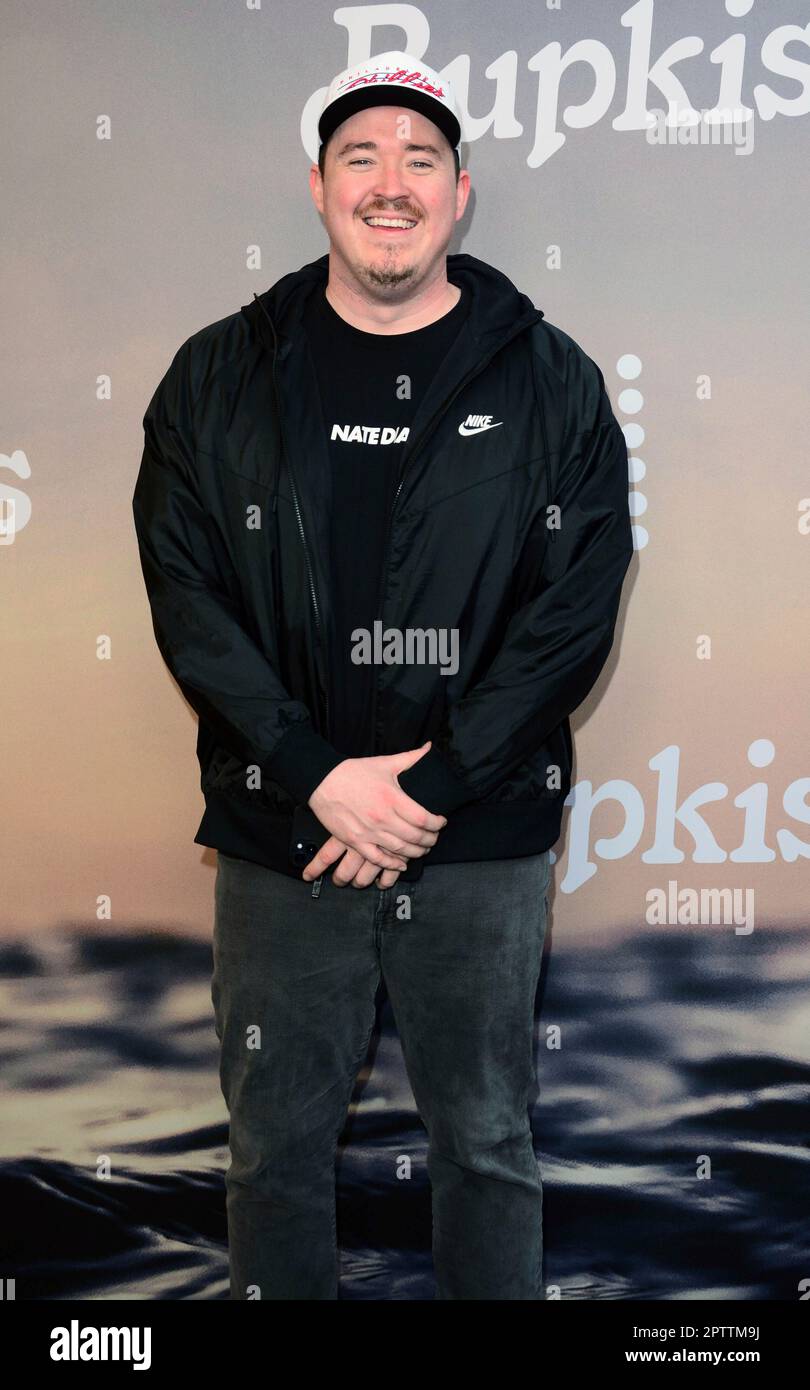 Photo by: Patricia Schlein/STAR MAX/IPx 2023 4/27/23 Shane Gillis at ...