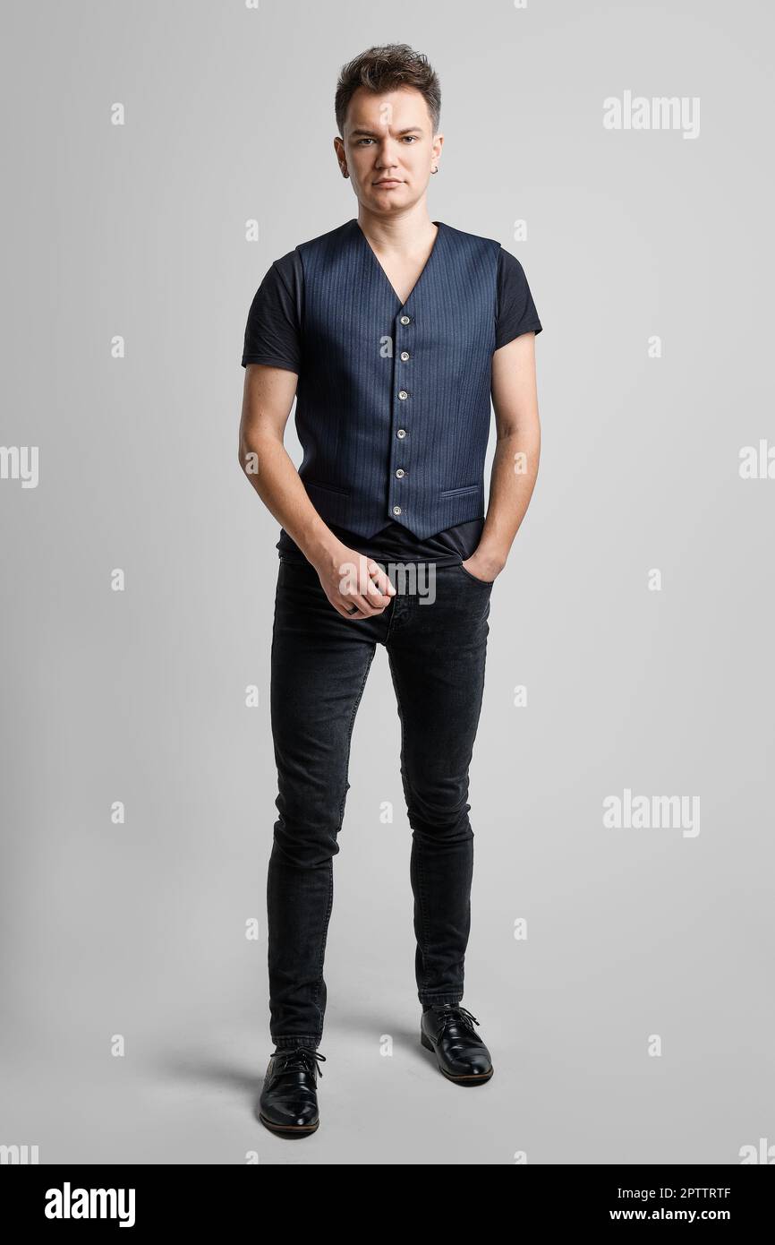 Full length portrait singer hi-res stock photography and images - Alamy