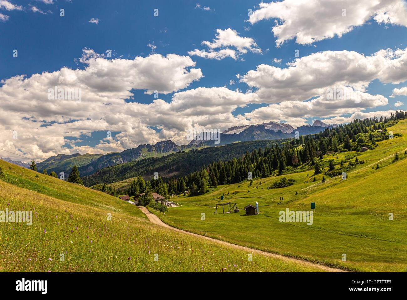 Dolomiti Alps in Alta Badia landscape amd peaks view, Trentino Alto ...