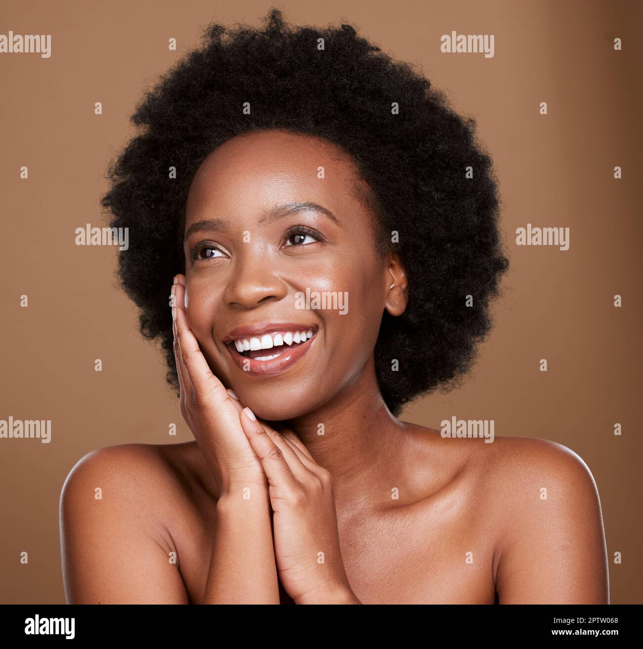 Kenya woman hair hi-res stock photography and images - Alamy