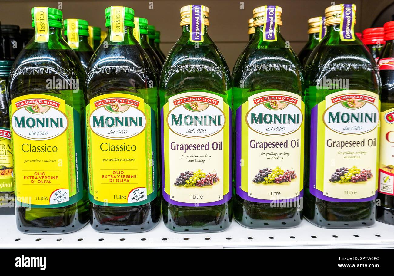 Bottled sunflower oils hi-res stock photography and images - Alamy