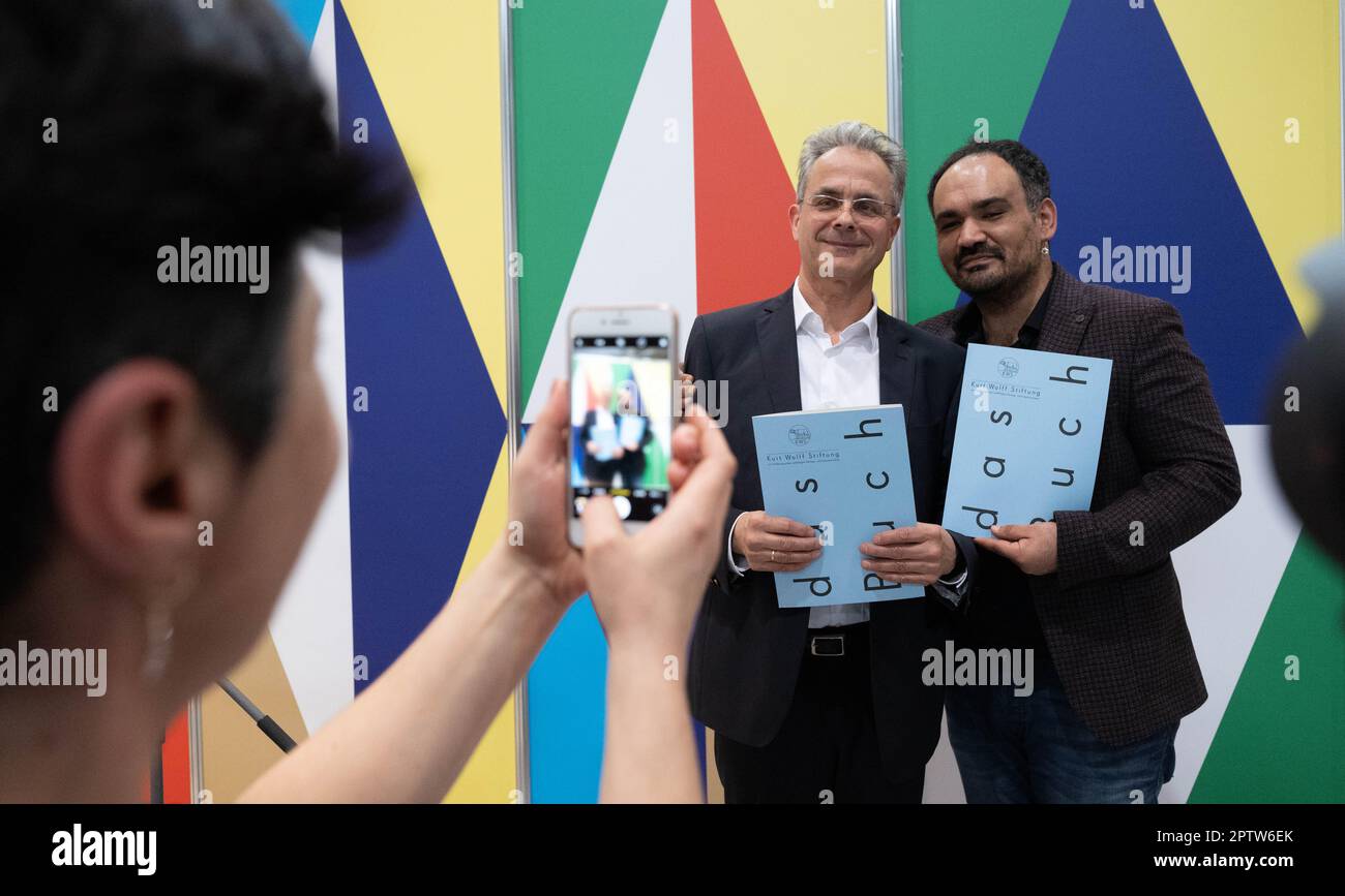 Kurt wolff hi-res stock photography and images - Alamy