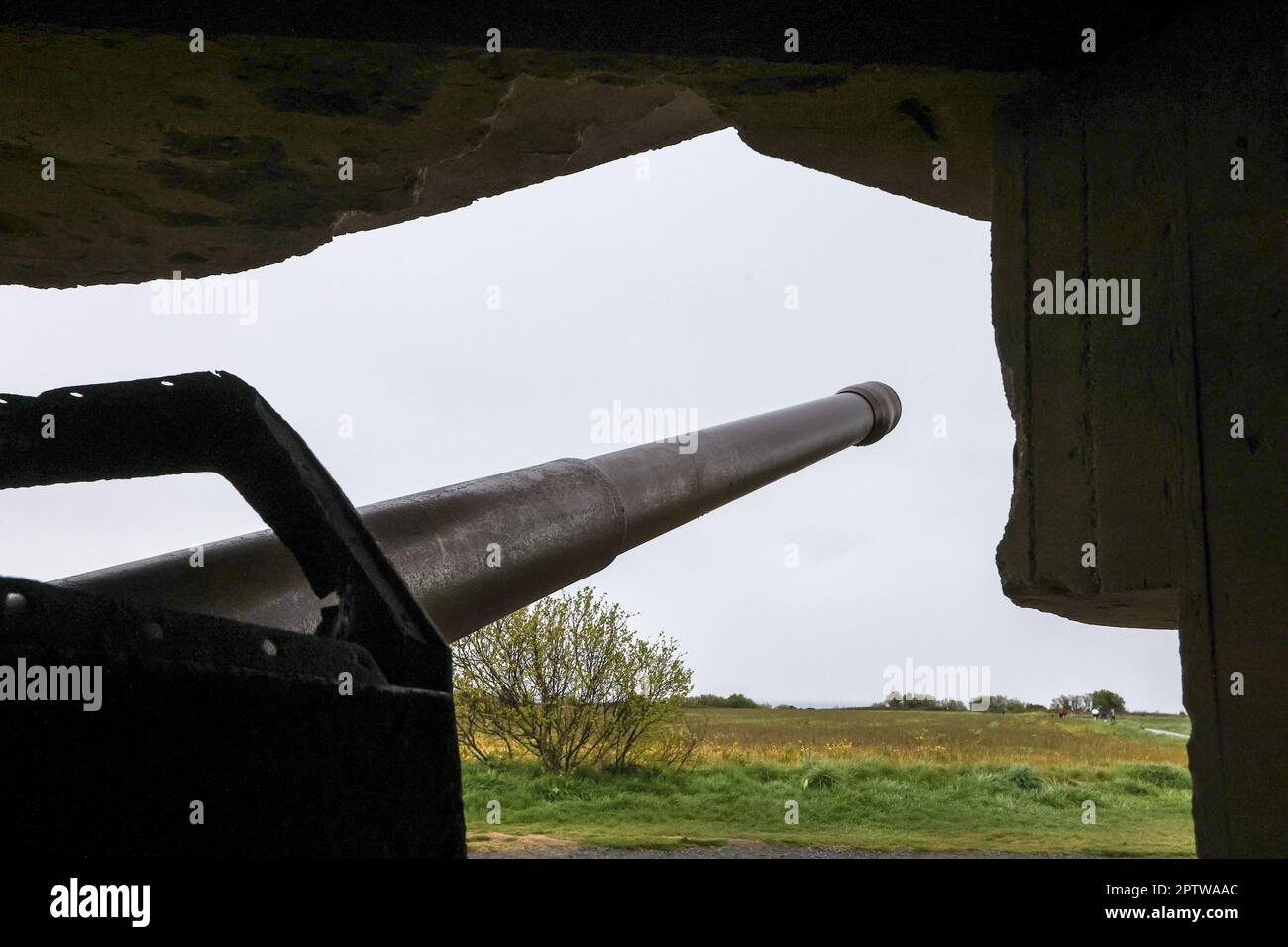 German,gun,gun emplacement,bunker,cannon,Atlantic Wall,defence,defences ...