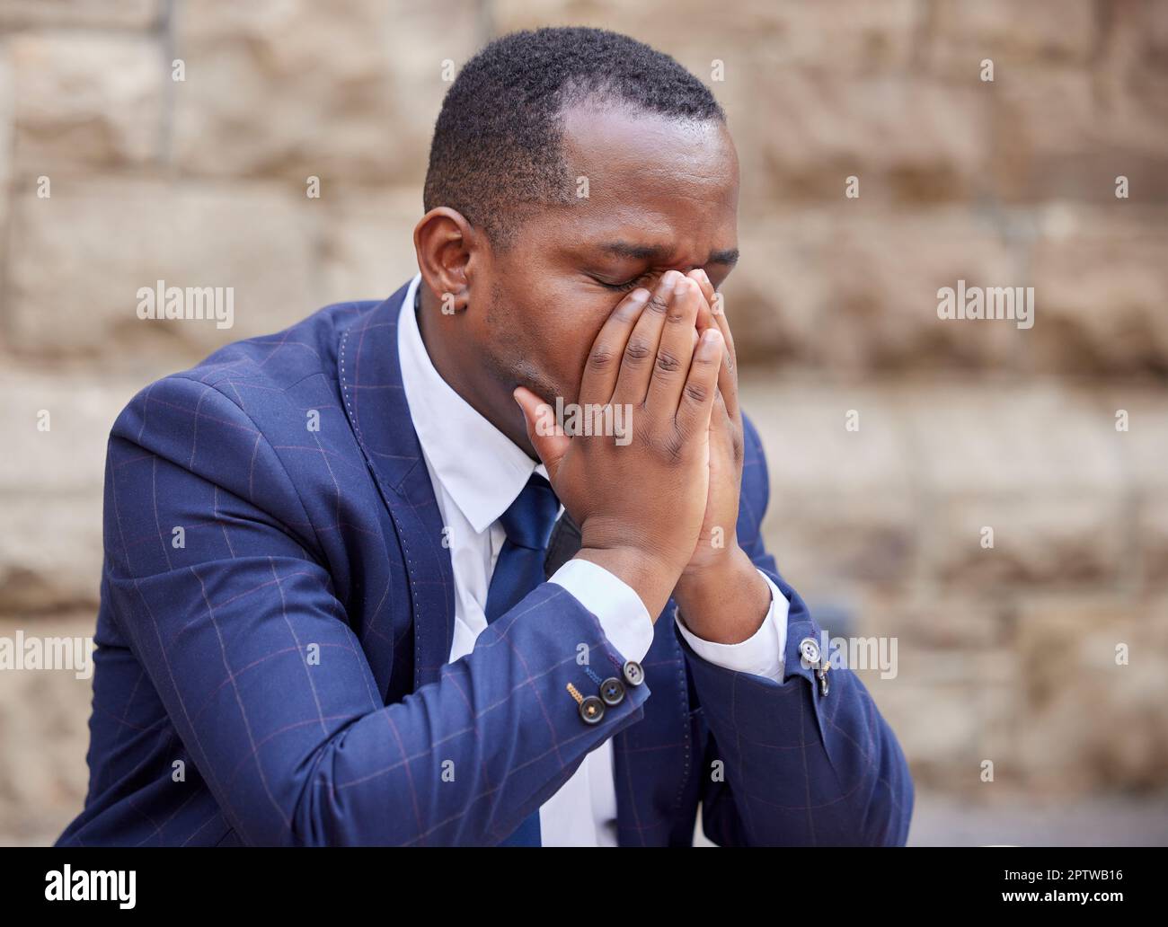 African businessman sad face hi-res stock photography and images - Alamy