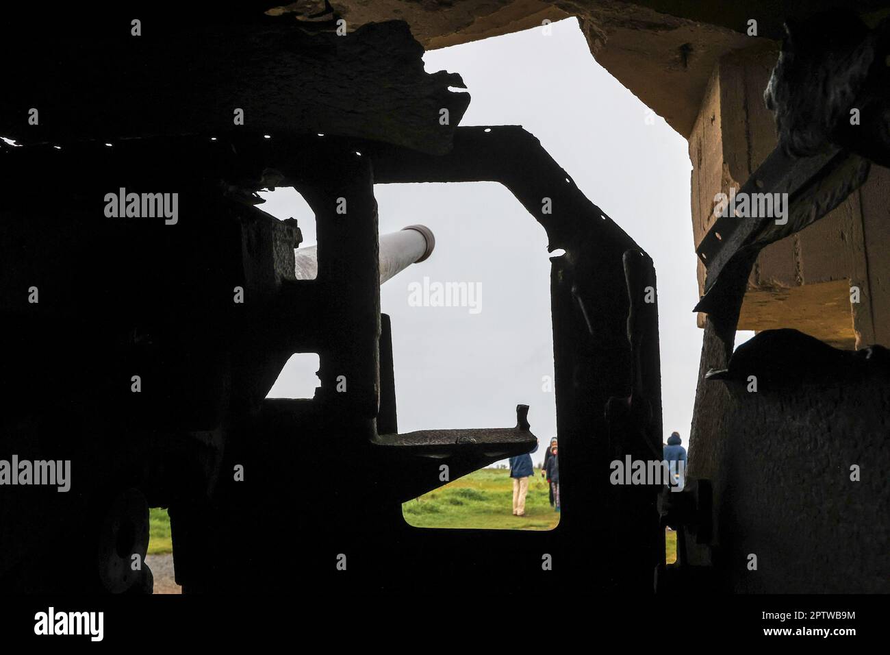 German,gun,gun emplacement,bunker,cannon,Atlantic Wall,defence,defences ...