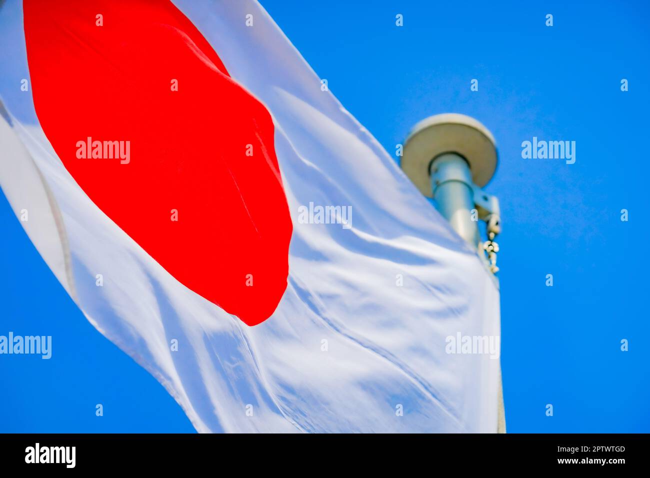 Hinomaru flag blue sky hi-res stock photography and images - Alamy