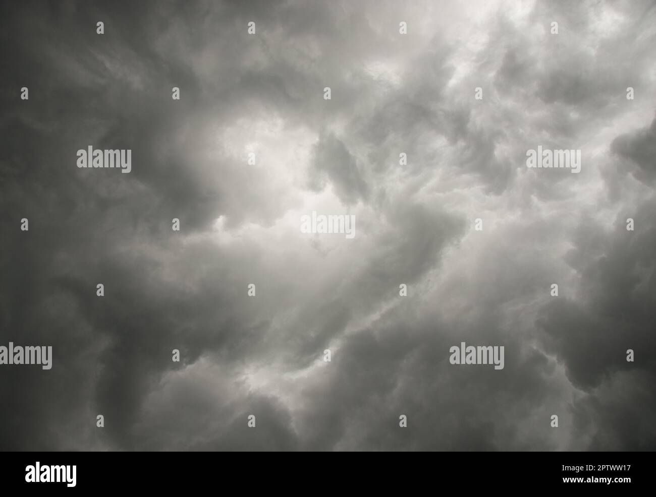 Thick black clouds hi-res stock photography and images - Alamy