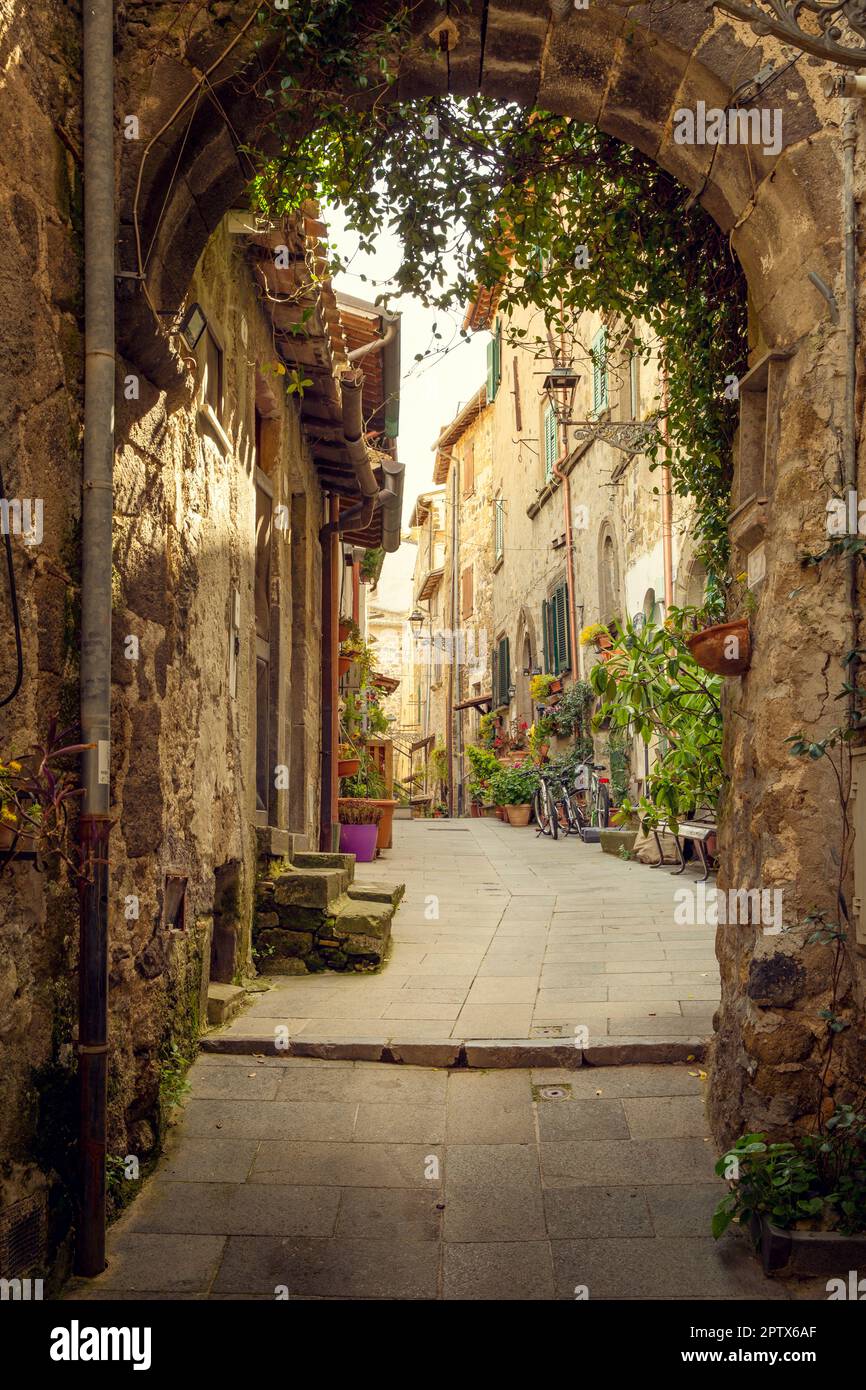 Marta italy hi-res stock photography and images - Alamy