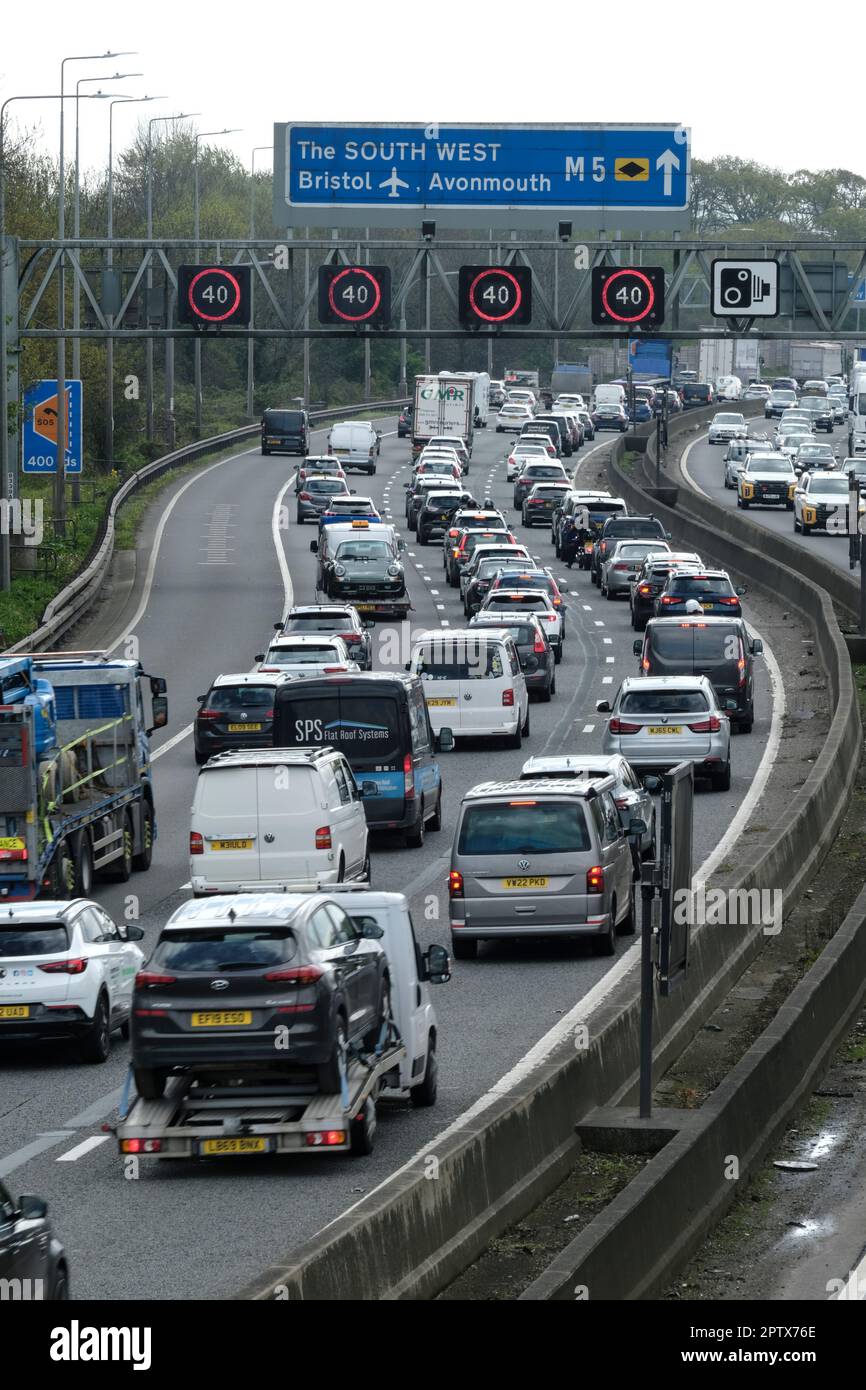 M5 motorway road sign hi-res stock photography and images - Alamy