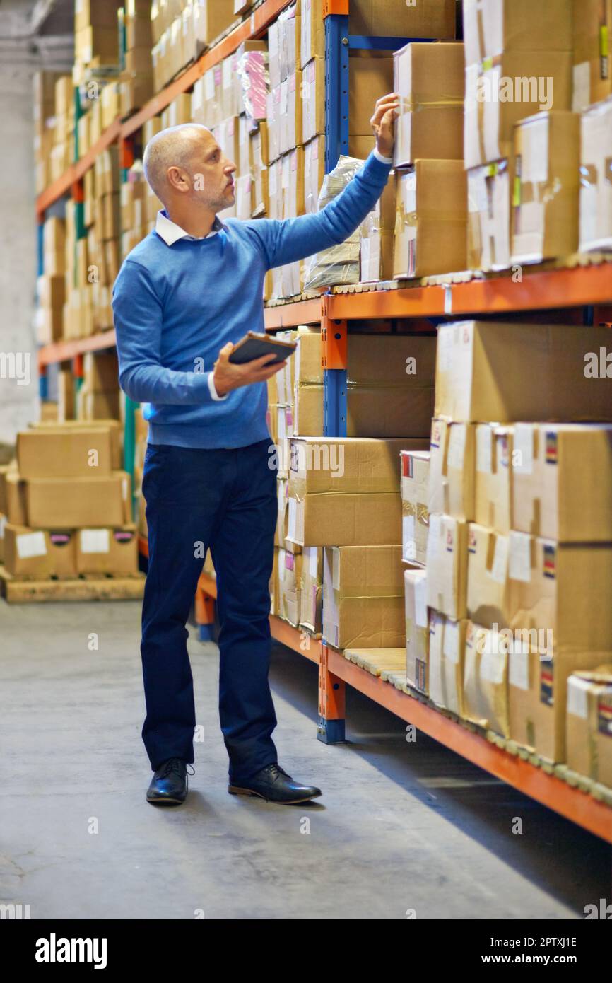 Inventory accuracy hi-res stock photography and images - Alamy