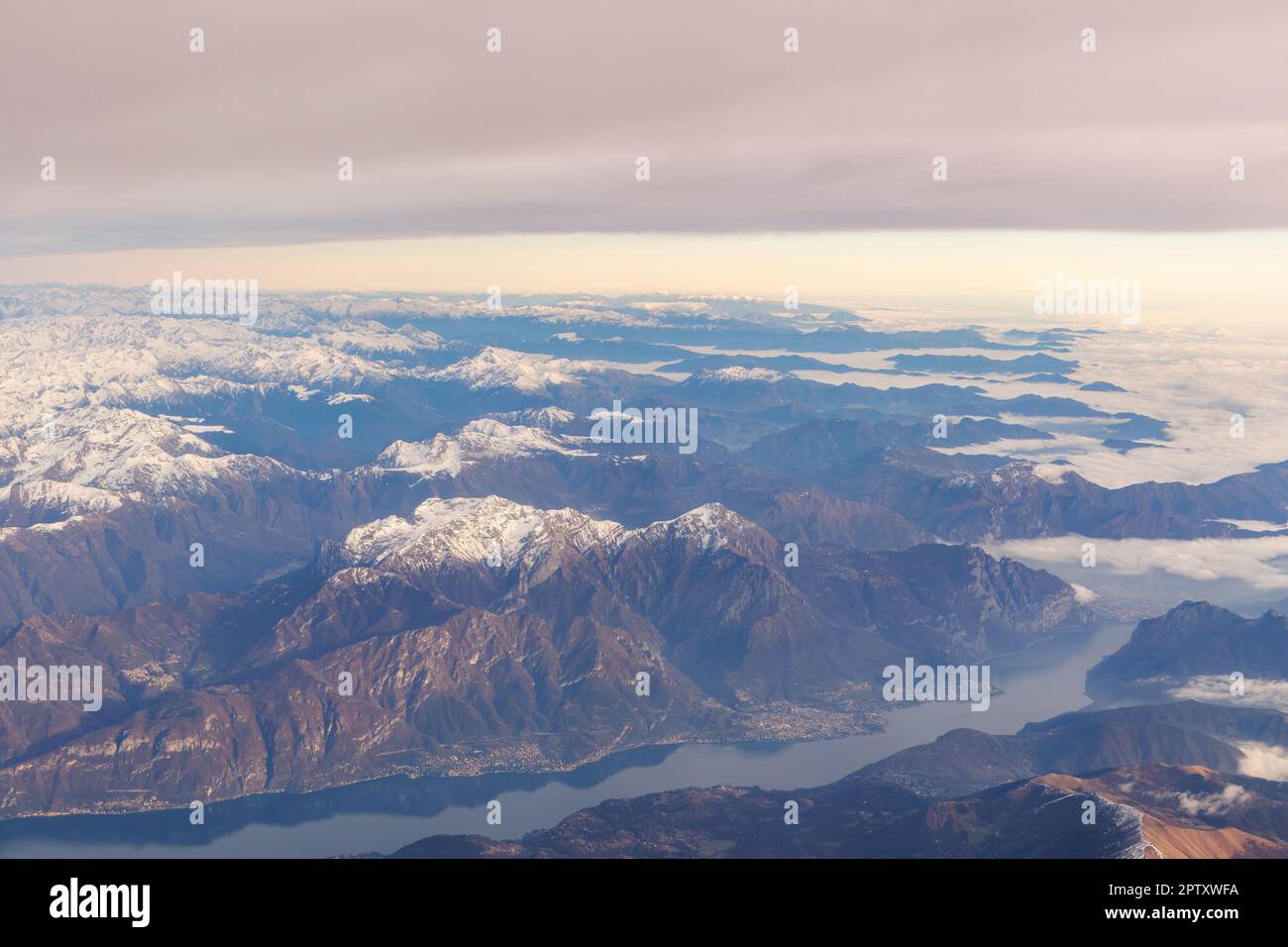 Aerial fly hi-res stock photography and images - Alamy