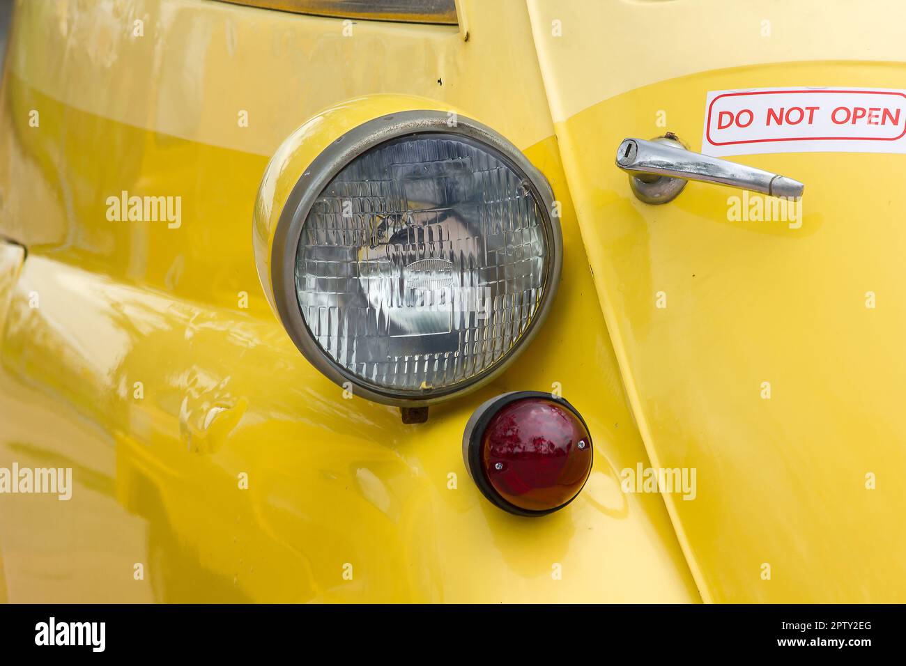 Lights in front of a vintage car with a unique sphere Stock Photo - Alamy