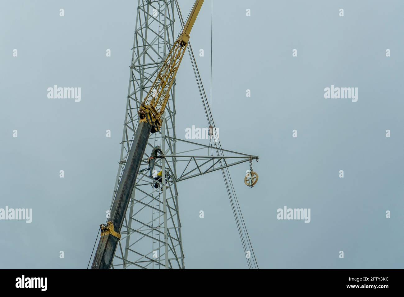 Use crane to lift the light bulbs to repair the light pole Stock Photo ...
