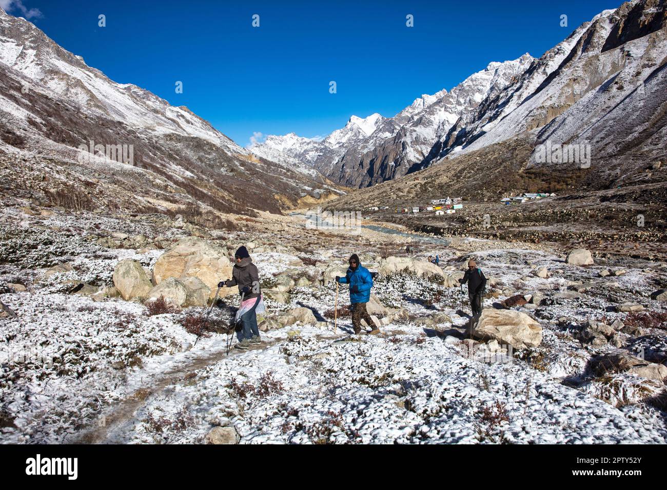 India, Uttarakhand, Gangotri. Himalaya. Pilgrimage site. Bhagirathi ...