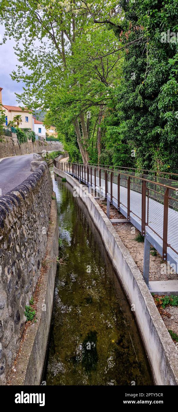 Chemin de Canohas, Prades, Pyrénées-Orientales, France Stock Photo - Alamy