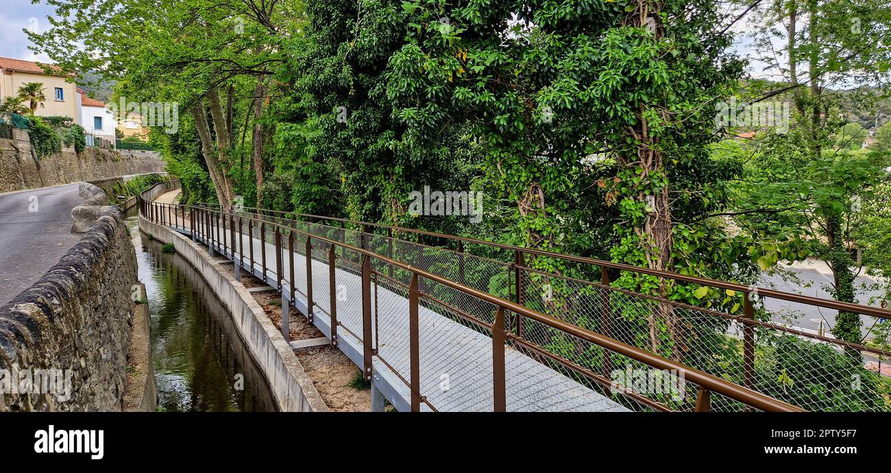 Chemin de Canohas, Prades, Pyrénées-Orientales, France Stock Photo - Alamy