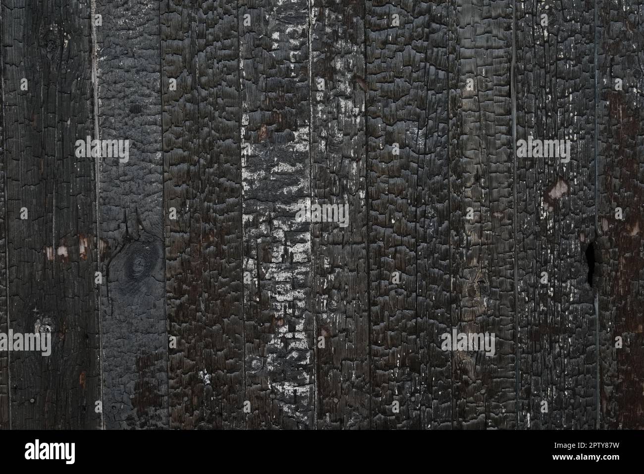 Burned boards hi-res stock photography and images - Alamy