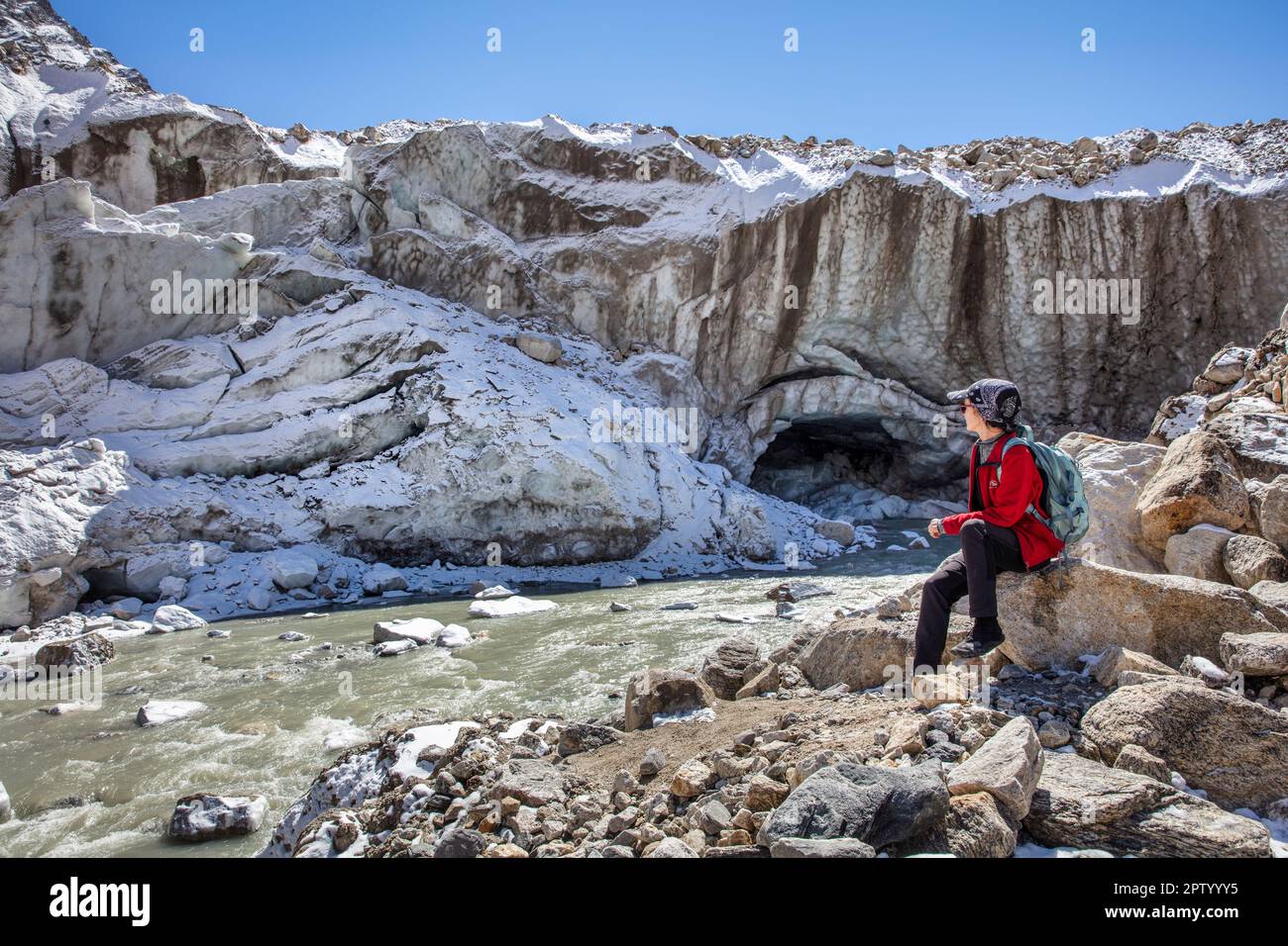 India, Uttarakhand, Gangotri. Himalaya. Pilgrimage site. Bhagirathi ...