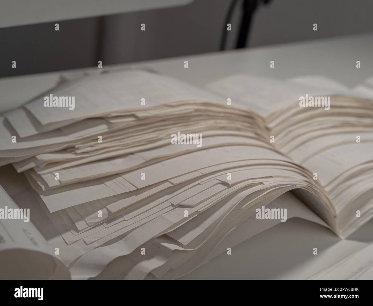 Business expense report receipts hi-res stock photography and images ...