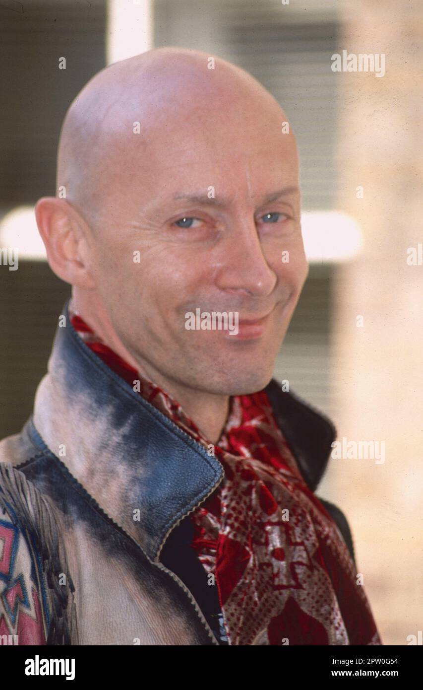 London, UK. Richard O'Brien at the Disgracefully Yours. 2000. LMK11 ...
