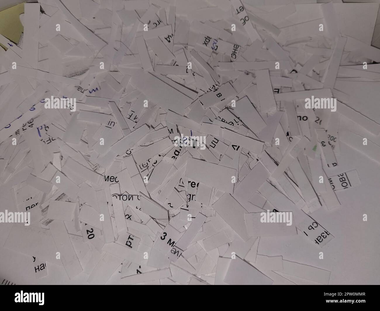 Shredded office paper for the discarding Stock Photo - Alamy