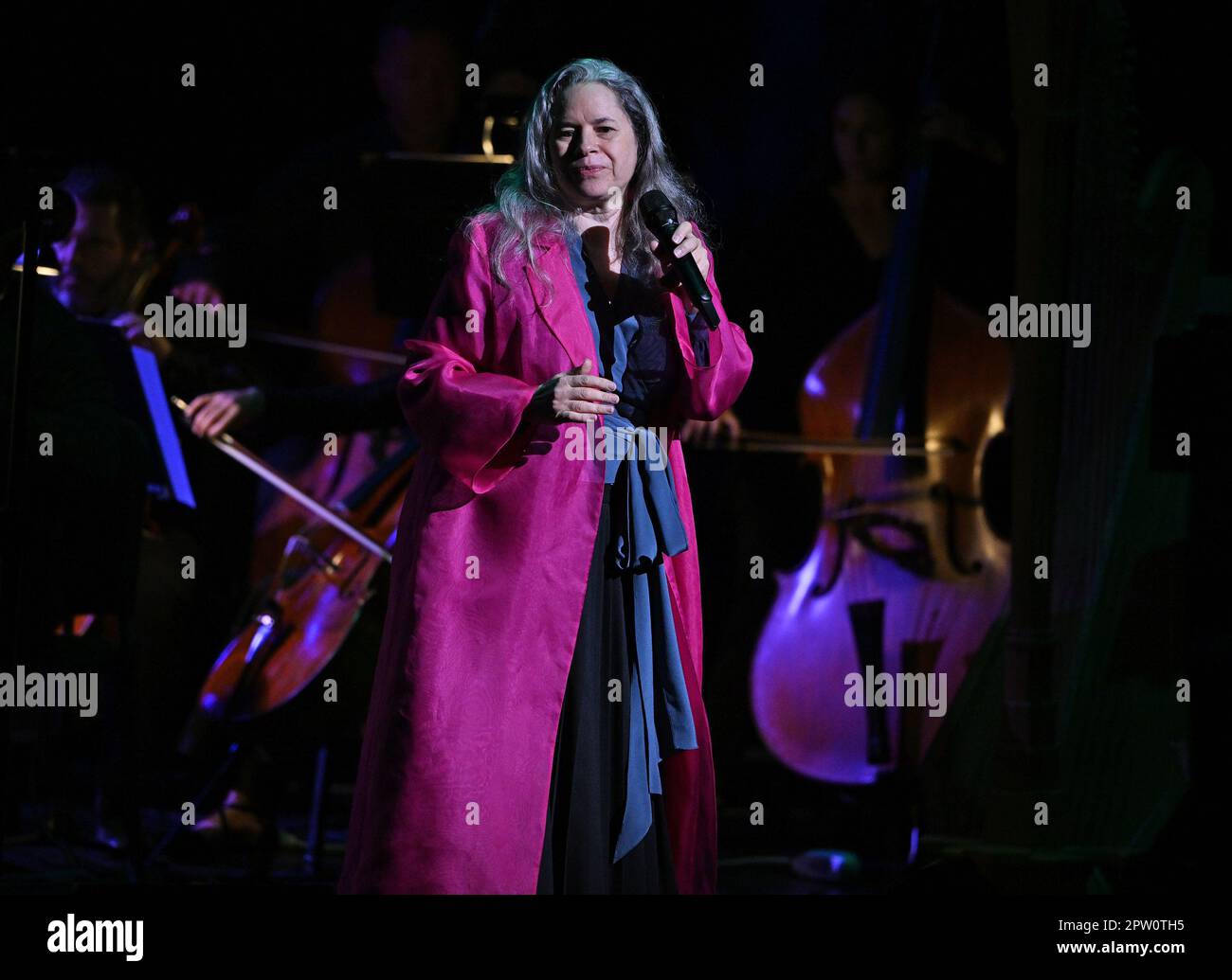 Fort Lauderdale FL, USA. 27th Apr, 2023. Natalie Merchant performs with ...